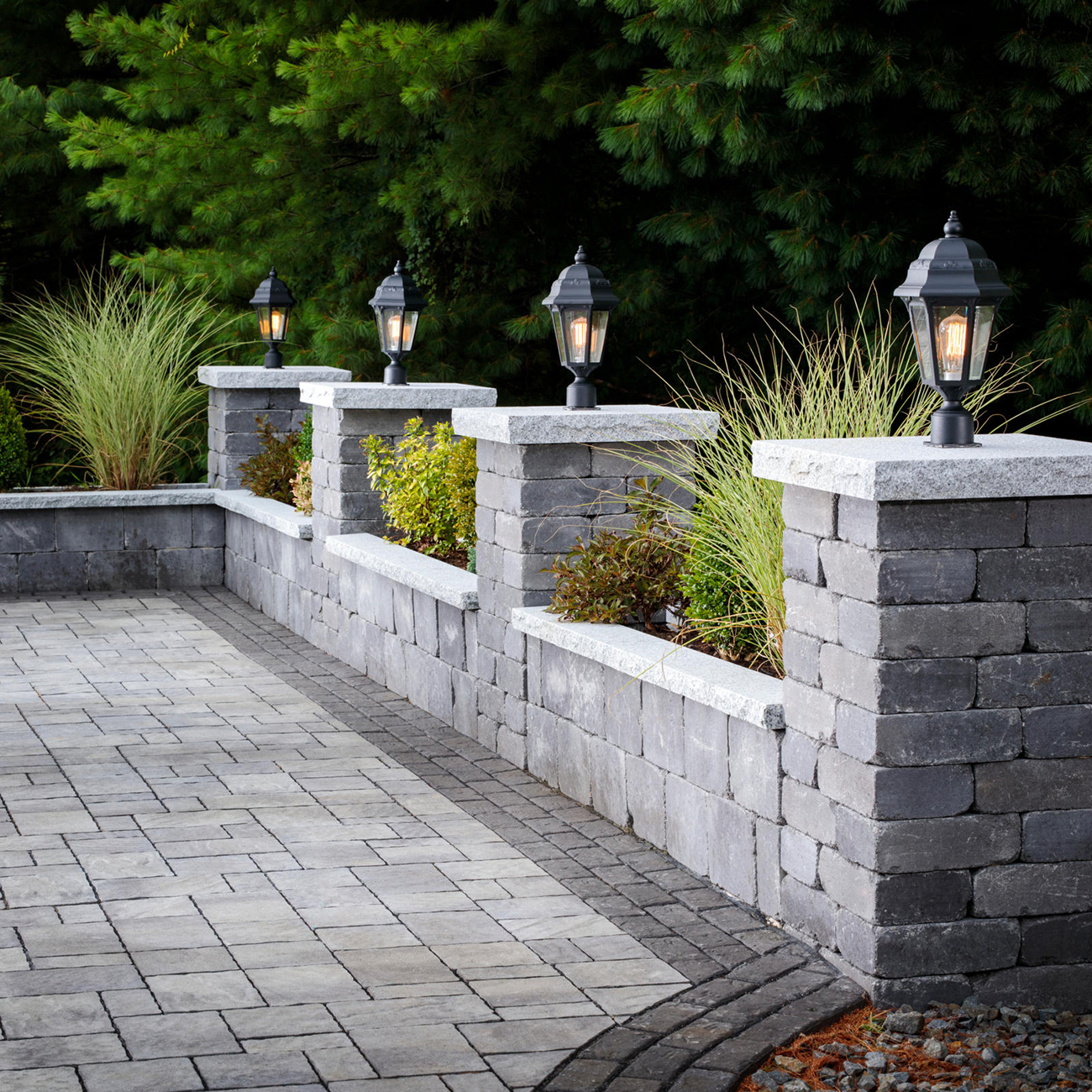 Weston Stone Retaining Wall | Natural Stone Appearance | Belgard