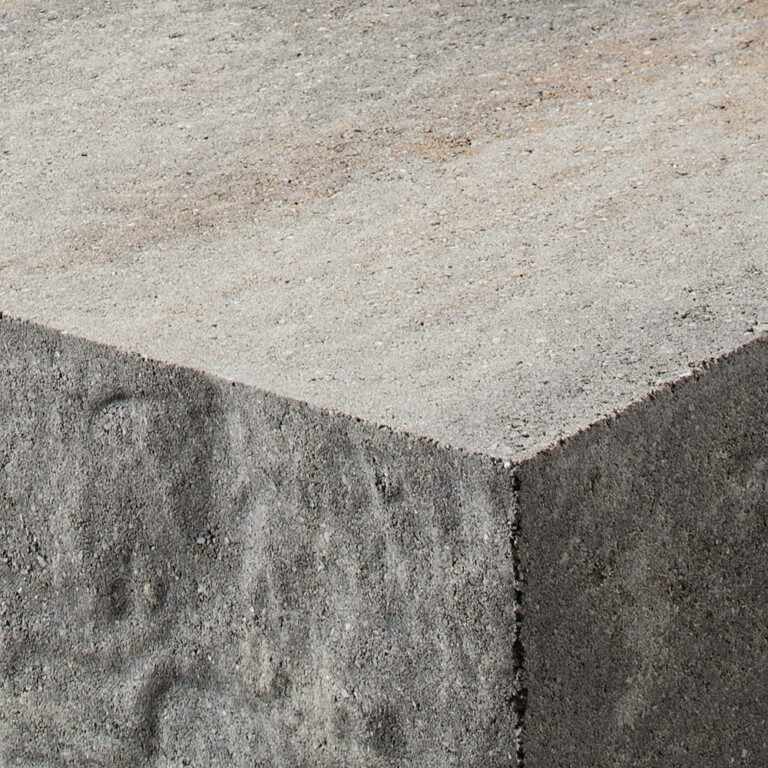 Landings Step | Landings Step by Belgard | Grand Style Steps