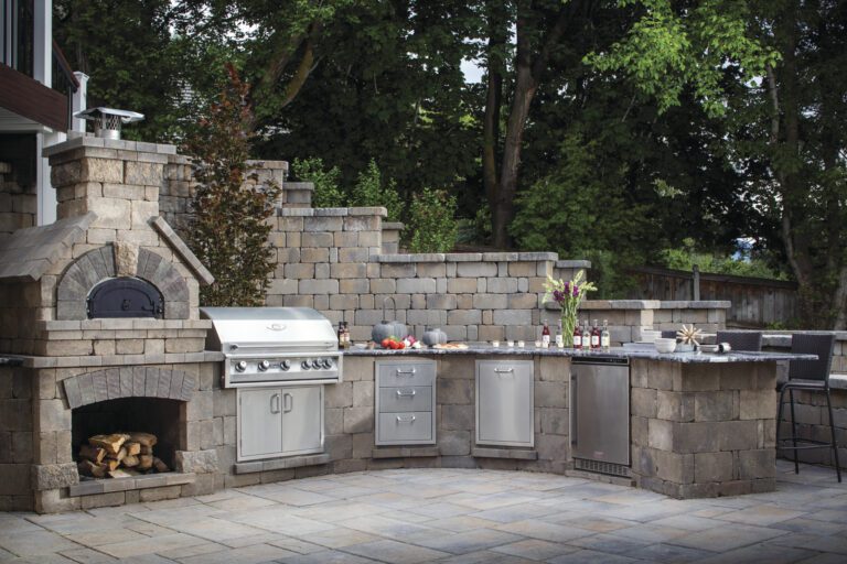 Explore Built-In Outdoor Grill Design Ideas & Inspiration | Belgard