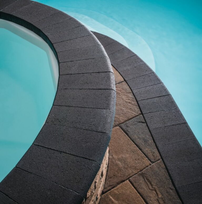 CONTRACTOR'S CORNER: Concrete Pavers for Pool Coping