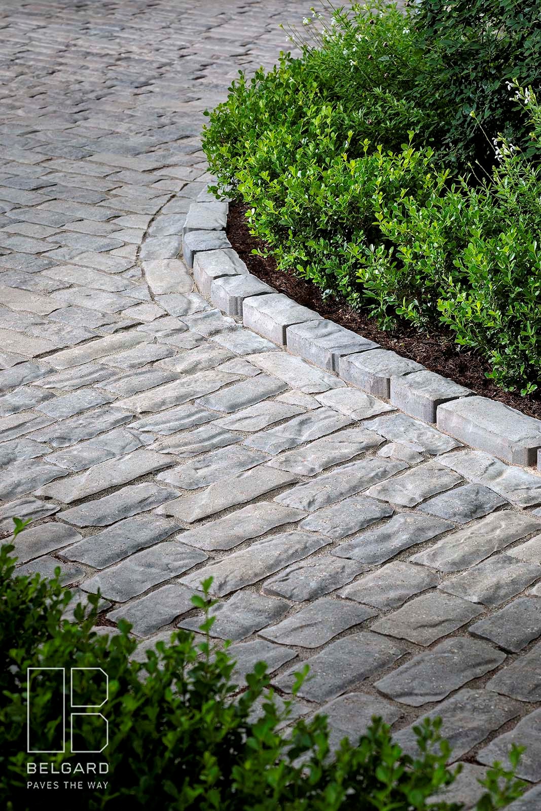 Getting a Feel for Stone Textures: Naturalize Your Outdoor Living Space