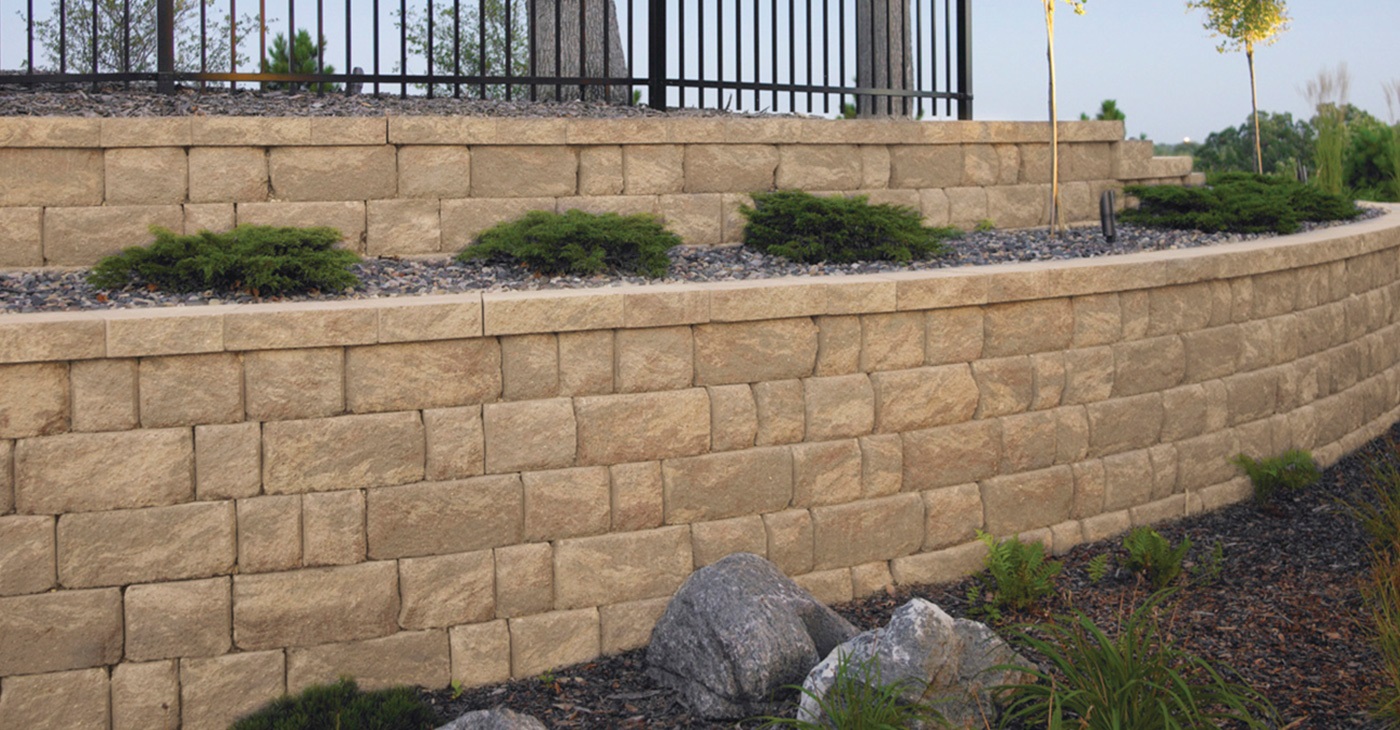 The Diamond Pro® Series Wall System | Belgard