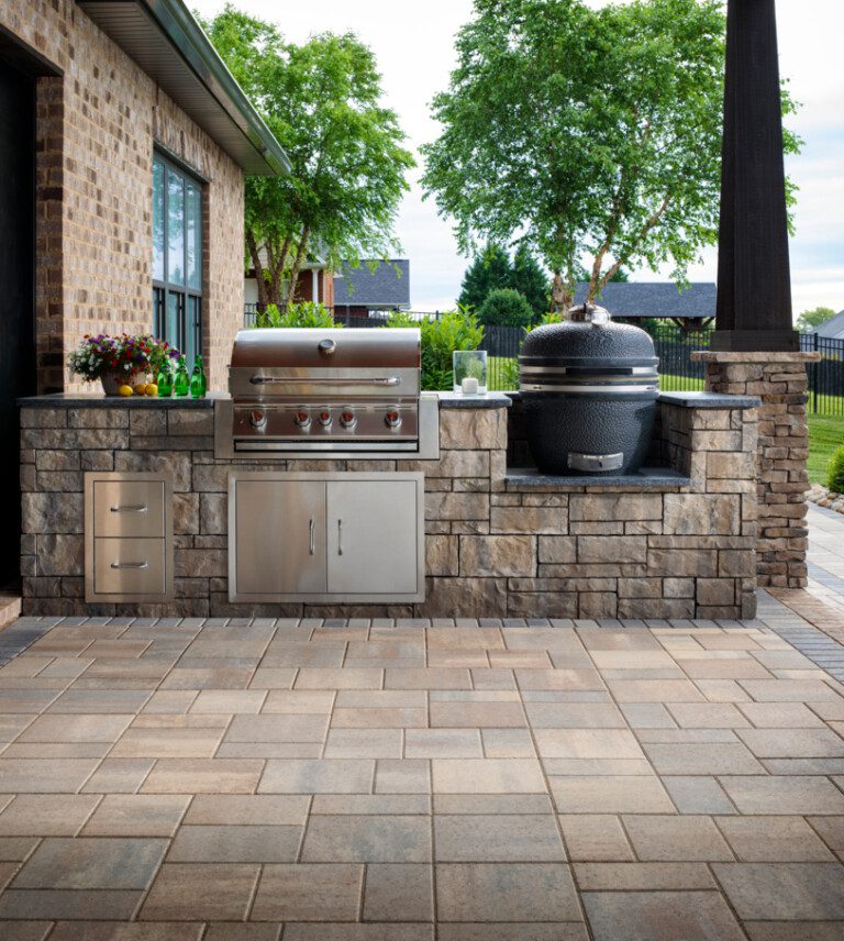 Outdoor Kitchen Ideas & Designs | Belgard Pavers