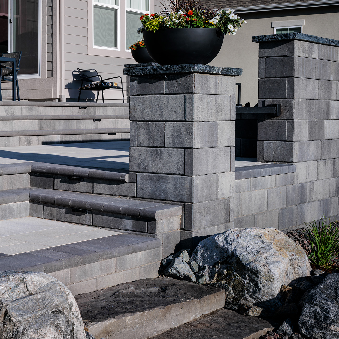 Melville™ Tandem | Melville™ Tandem Wall Block System by Belgard