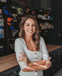 A Dream Outdoor Kitchen for Hand Makes Home | Belgard