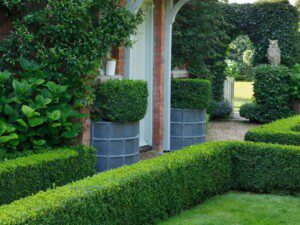 11 Lawn Edging Ideas To Elevate Your Backyard | Belgard