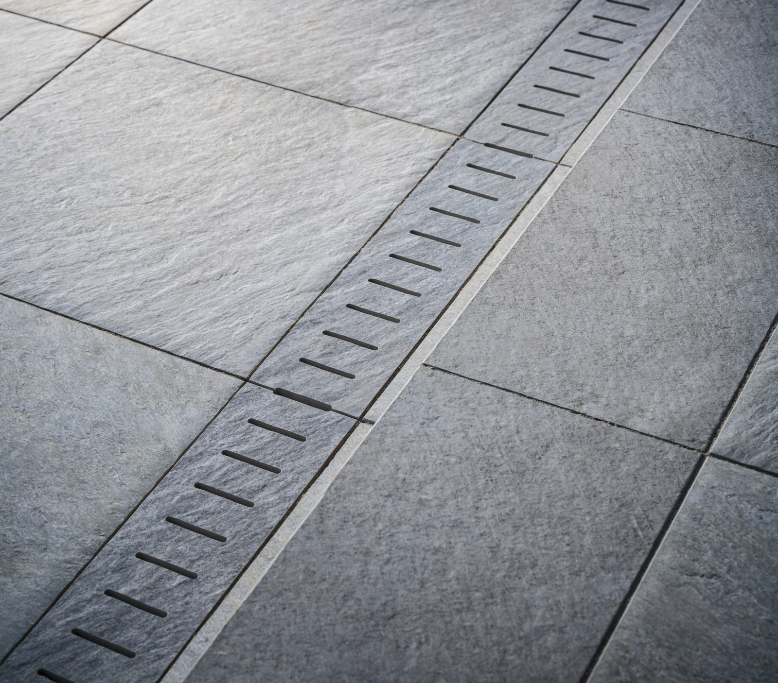 Professional Tips For Installing Outdoor Porcelain Pavers | Belgard